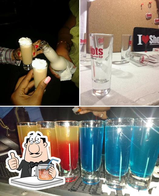 Shots Bar, Santo Domingo, Av Ing Roberto Pastoriza 202 - Restaurant ...