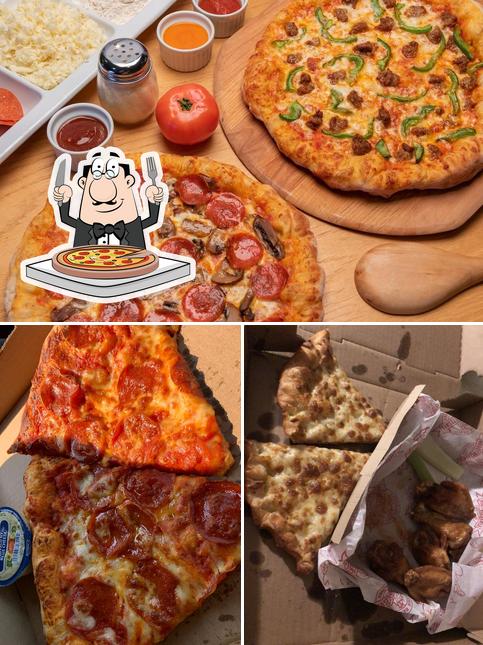 Mark's Pizzeria, 563 Titus Ave in Rochester - Restaurant menu and reviews