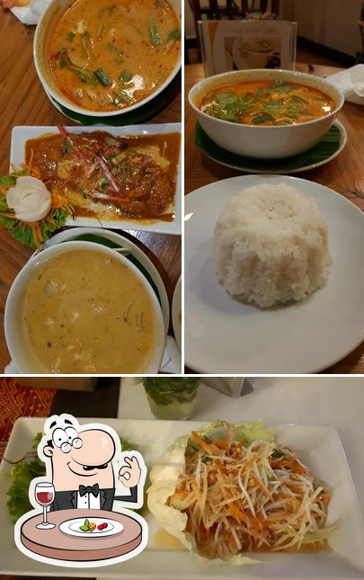 Dick's Café Jomtien, Pattaya - Restaurant menu, prices and reviews