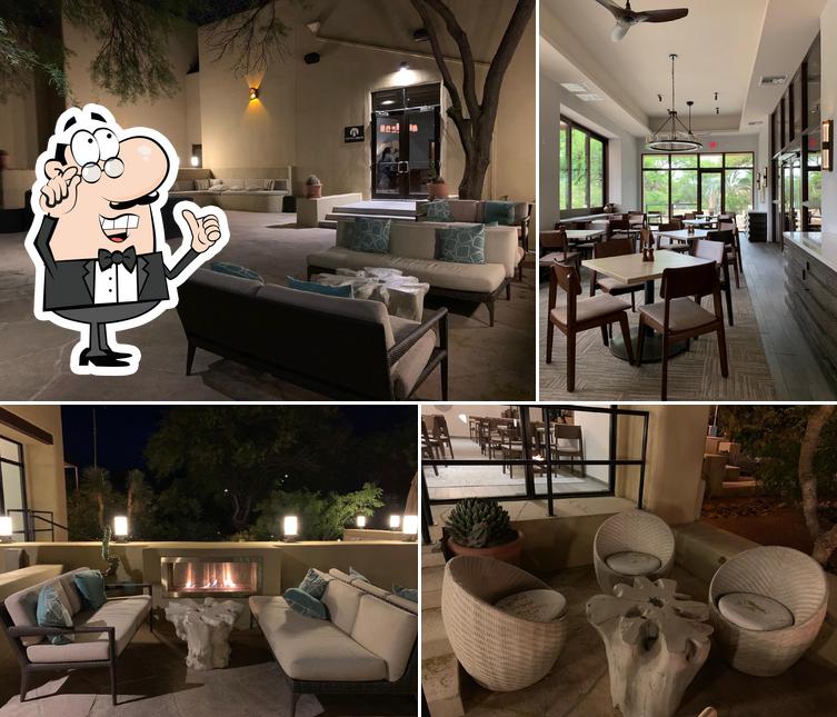 Coyote Moon Bar & Lounge in Catalina - Restaurant reviews
