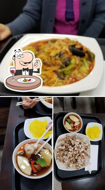 Delicious Chinese Restaraunt H-Mart Food Court, Frederick - Restaurant ...