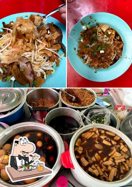 Kuaytiewlod Songkrueng Je Tae restaurant, Bangkok - Restaurant reviews
