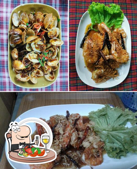 ร้านอาหารตั้งหลักพูนผลภูเก็ต restaurant, Rawai - Restaurant reviews