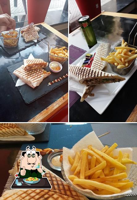 Royal Fast Food, Oujda, 18 boulevard des Nations-Unies - Restaurant reviews