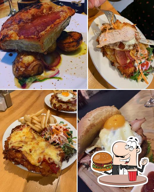 Commercial Hotel in Ballan - Restaurant menu and reviews
