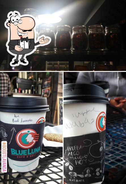 Blue Luna Café, Tijuana, Av. las Palmas 4764 - Restaurant menu and reviews