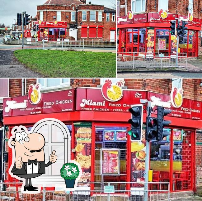 Miami Fried Chicken, 2 The Cir, Barton Rd in Manchester - Restaurant ...