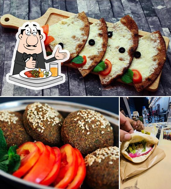 Al TANOOR RESTAURANT, Ajman, Sheikh Ammar Bin Humaid St - Restaurant ...