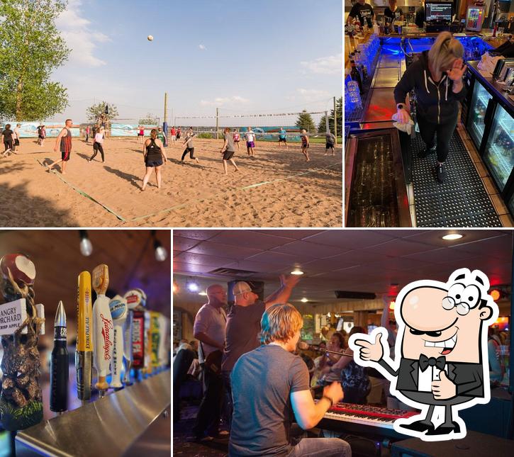 The Lookout Bar and Grill, Maple Grove - Restaurant menu, prices and ...