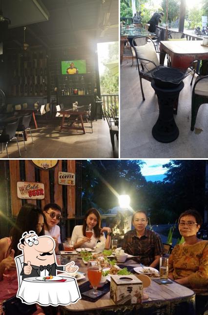 Tintin Café & Restaurant, Hang Dong, Unnamed Rd - Restaurant reviews
