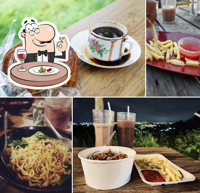 Circuit Cafe, Gresik - Restaurant menu, prices and reviews