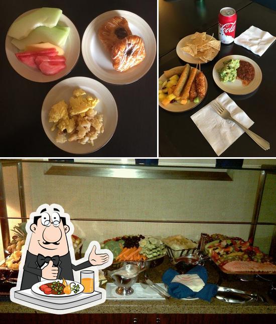 Club Lounge in Anaheim