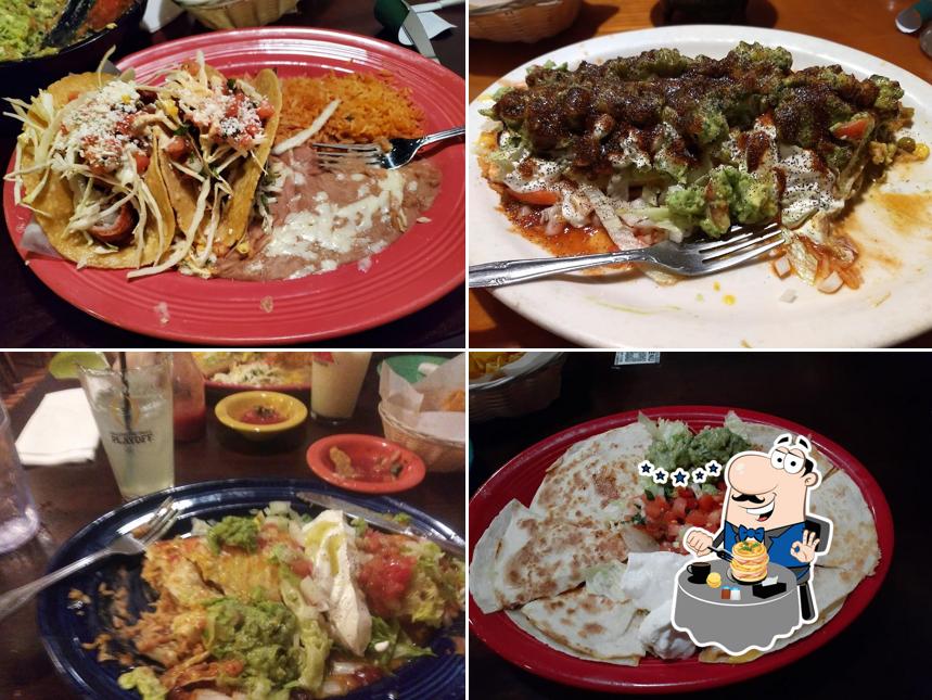 Top 5 restaurants with philly cheesesteaks in Chicopee, november 2025 ...