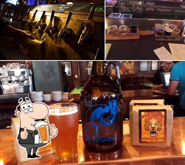 McMenamins Ringlers Pub in Portland - Restaurant menu and reviews