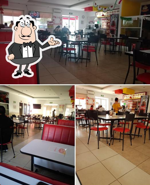 Pollo Feliz Express restaurant, Campeche, Av Patricio Trueba de Regil ...