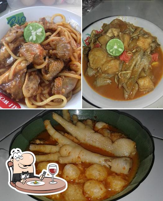 SEBLAK JUARA MADNULQIN restaurant, Solokan Jeruk - Restaurant reviews