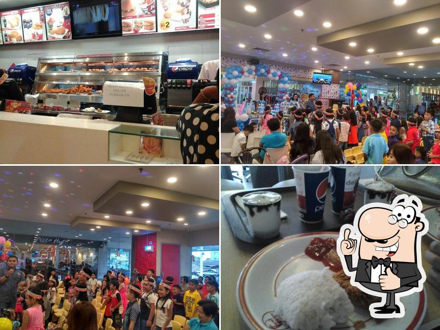 Cfc restaurant, Manado, Kawasan Foodcity Mega Mas - Restaurant reviews