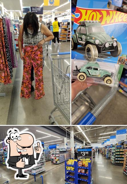 Walmart Supercenter, 7150 E Speedway Blvd in Tucson - Restaurant reviews