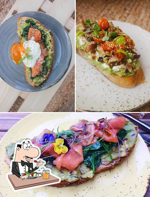 OKA Cafe, Nazaré - Restaurant menu, prices and reviews