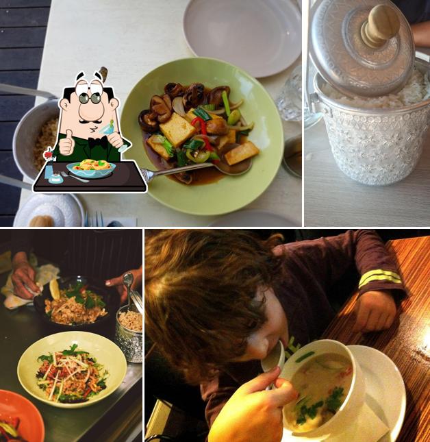 Sabai Cafe in Glenelg South - Restaurant menu and reviews