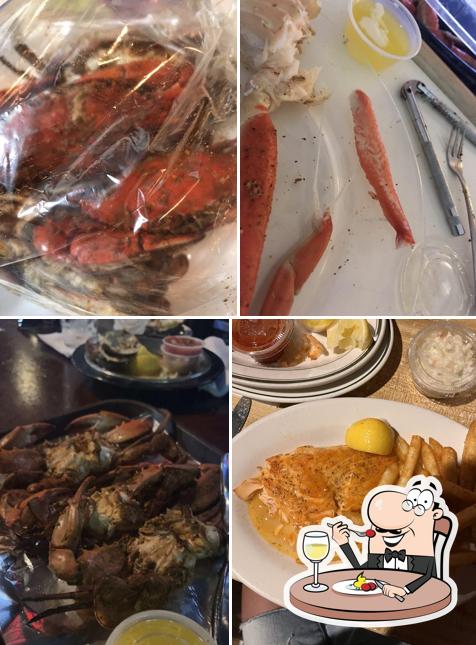 Cap'n Cats Clam Bar & Tavern, West Deptford - Restaurant menu, prices ...
