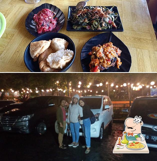Rumah Makan Emte Highland Resort, Ciwidey - Restaurant menu, prices and ...