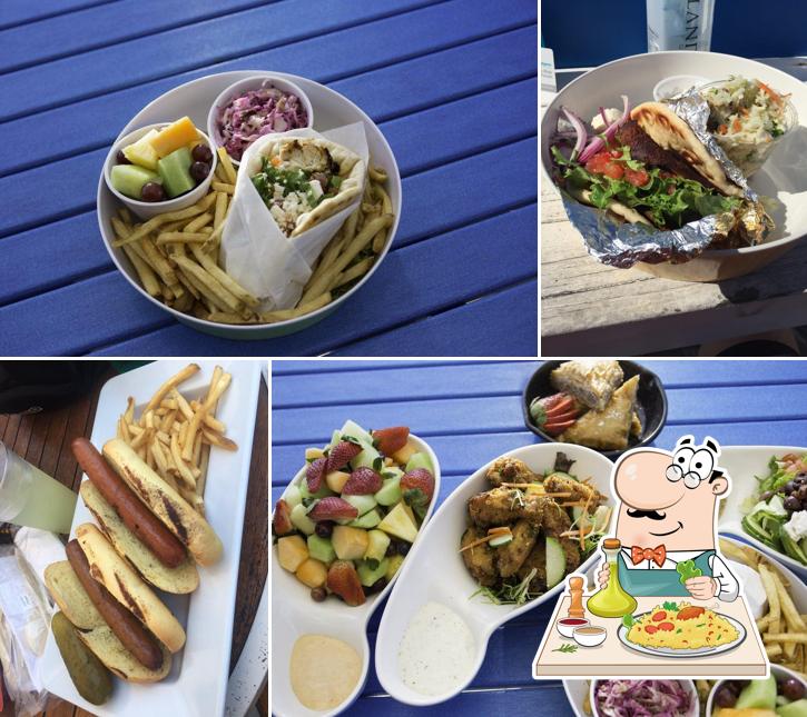 Top 7 restaurants with hot dogs in Naples, Florida, december 2025 ...