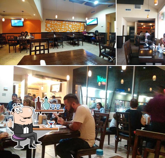 SORA Sushi Bar, Matamoros, Av Gral Carlos Salazar 3 - Restaurant reviews