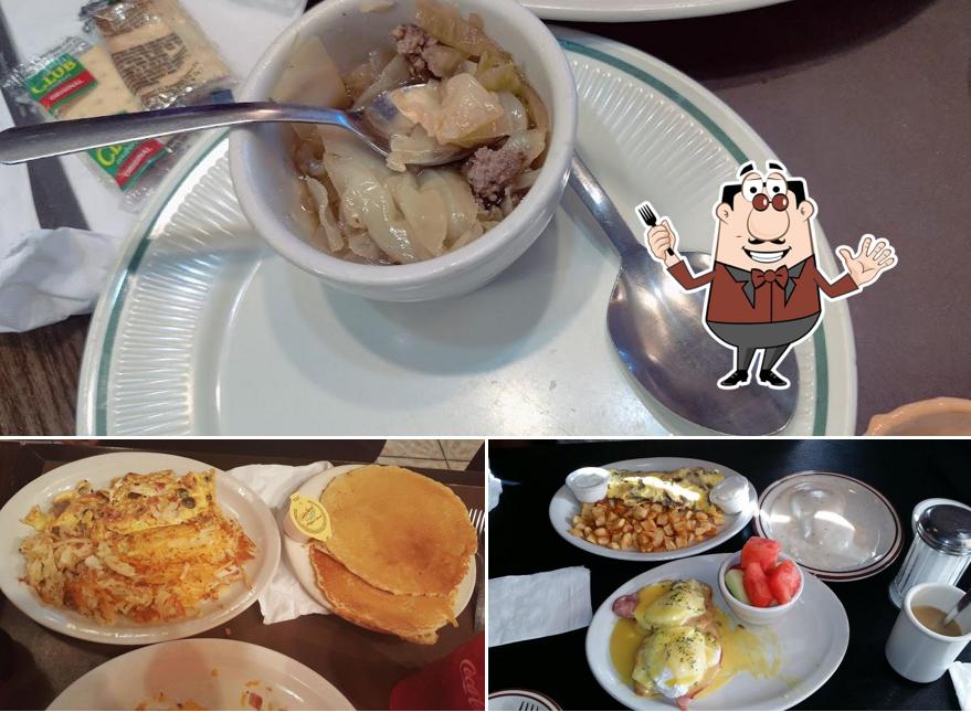 Carriage House Family Restaurant, 1537 N Glenstone Ave in Springfield ...