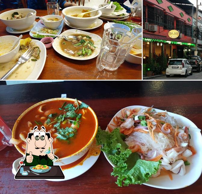 Nurlaila Tomyam Seafood, Samnak Kham - Restaurant menu, prices and reviews