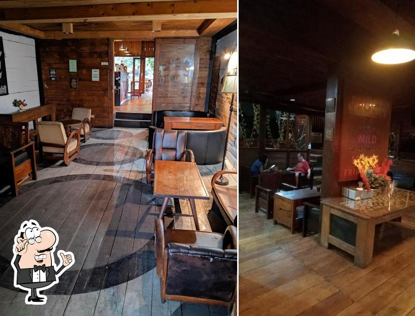 Lima Sebelas Coffee and Eatery cafe, Malang
