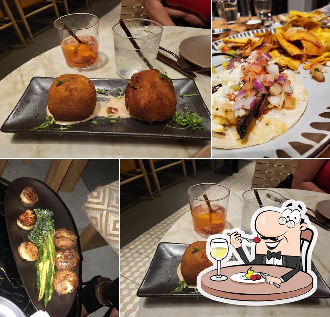 Sal Y Mar in Tampa - Restaurant menu and reviews