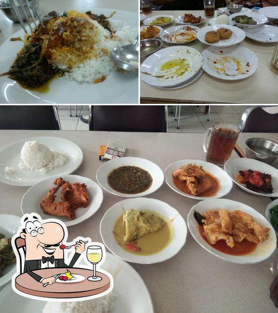 Rumah Makan Padang Gumarang Jatiuwung, Tangerang - Restaurant menu ...