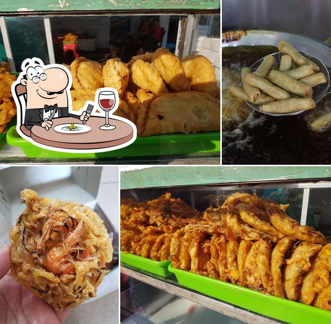 Pastel Dan Lumpia Rungkut, Surabaya - Restaurant menu, prices and reviews