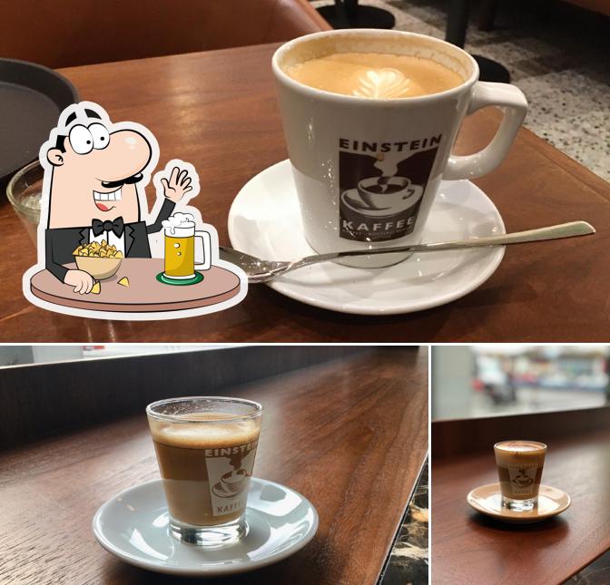 EINSTEIN KAFFEE am Mercedes Platz cafe, Berlin, Mühlenstraße 15 ...