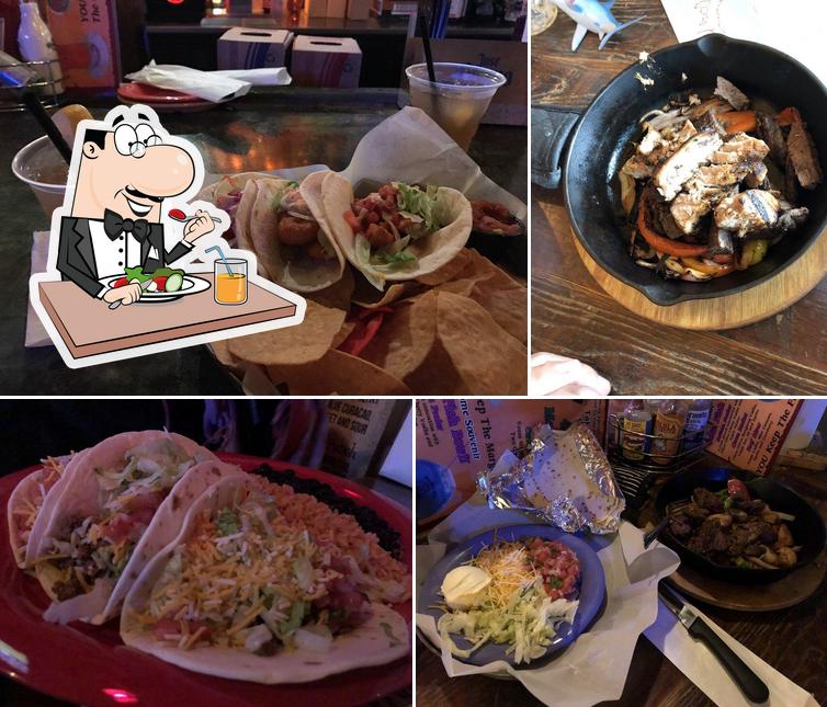 Adobe Gilas, 3978 Easton Station in Columbus - Restaurant menu and reviews