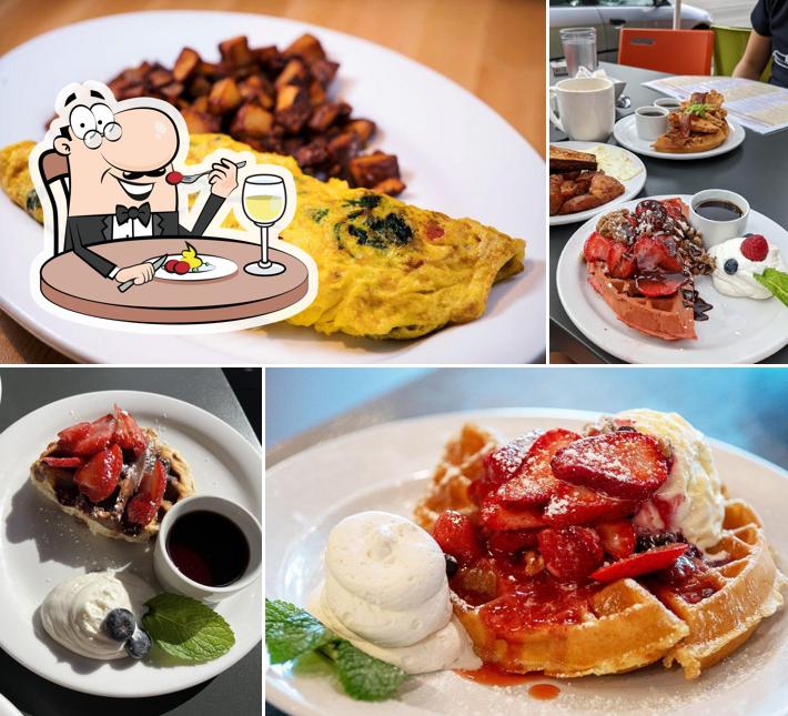 Chicago Waffles Oak Park, Oak Park - Restaurant menu, prices and reviews