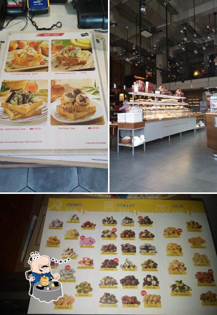Roppan BreadTalk cafe, Bekasi Regency - Restaurant reviews