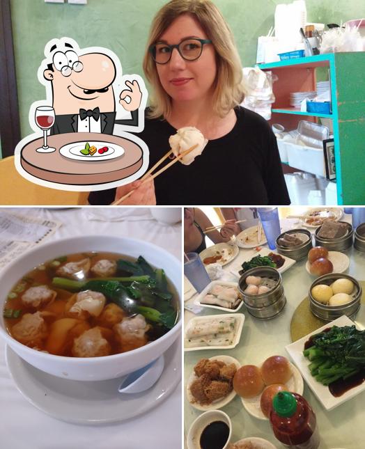 Golden Dim Sum, 9968 Bellaire Blvd in Houston - Restaurant menu and reviews