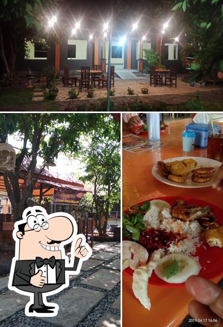 Warung Mbak Tari Trengguli Demak restaurant, Indonesia, Area Sawah ...