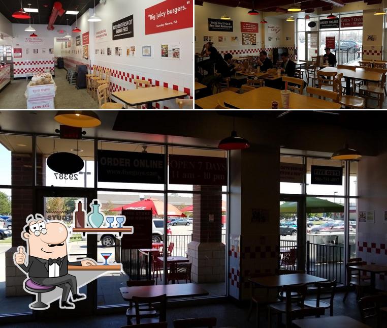 Five Guys, 29387 Mound Rd in Warren - Restaurant menu and reviews
