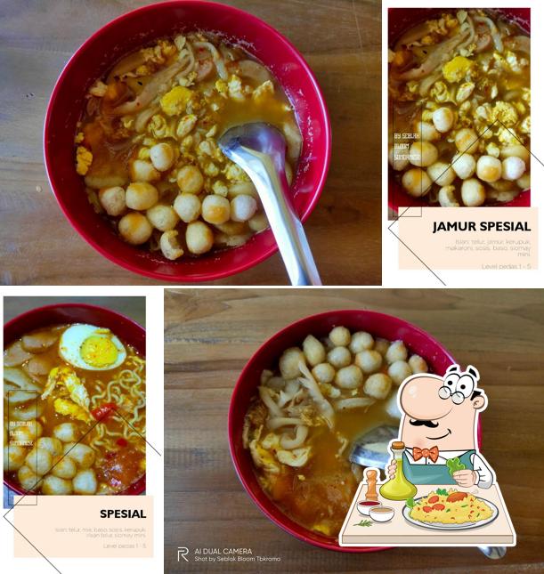 All places to eat and drink in Angkatan Lor, winter 2024 - Restaurant Guru
