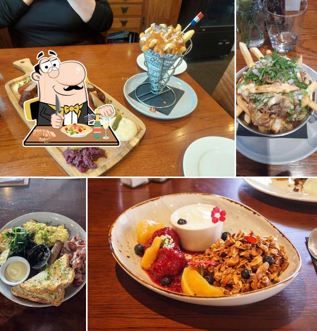 Zenders Cafe and Venue in Hamilton - Restaurant menu and reviews
