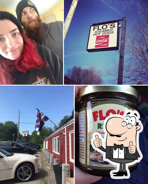 Flo's Hot Dogs in York - Restaurant menu and reviews