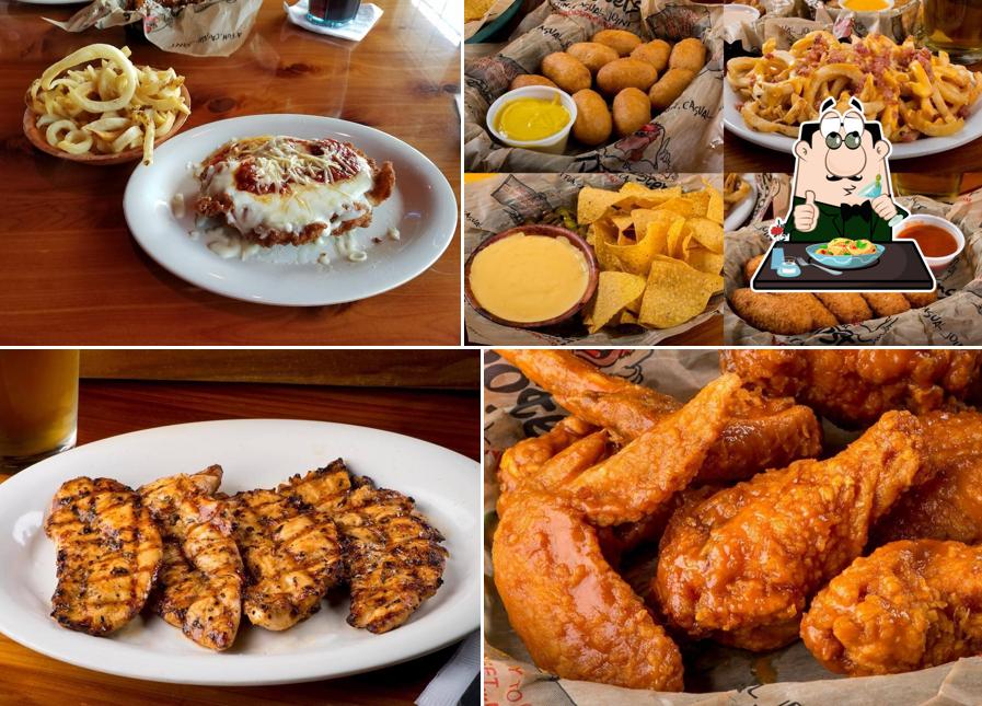 Roosters Wings in Canton - Restaurant menu and reviews