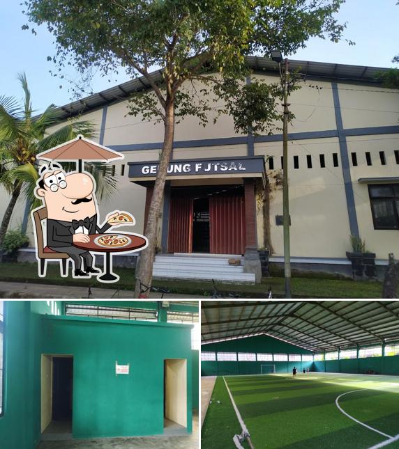 Gedung Futsal, Negara - Restaurant menu, prices and reviews