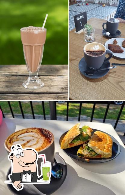 Village Grounds Cafe, Alberton - Opiniones del restaurante