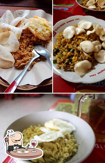 Burjo Noe Mana restaurant, Umbulmartani, Kaliurang St B No.09 ...