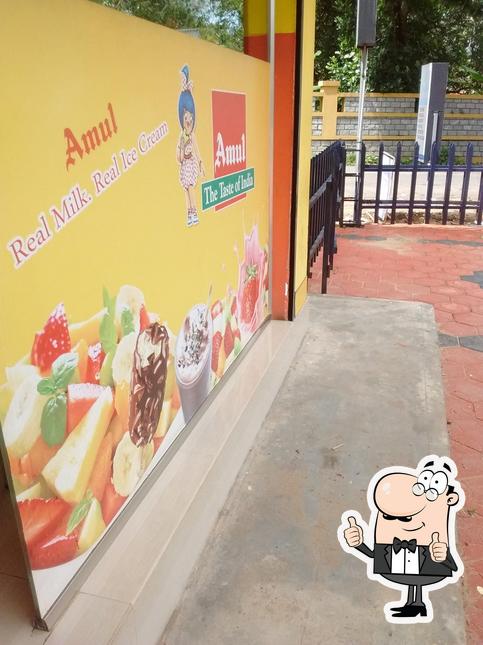 Amul Exclusive Retail Outlet, Nattika, India - Restaurant reviews