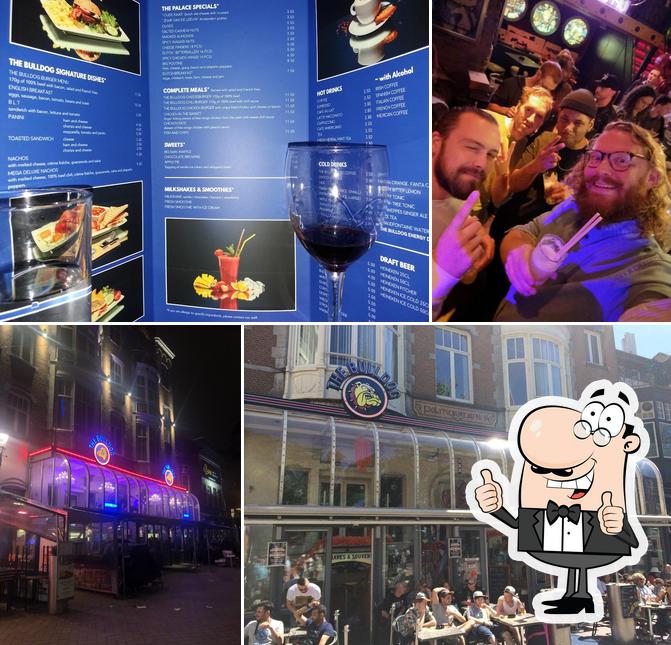 The Bulldog Palace, Amsterdam, Leidseplein 15 - Restaurant reviews